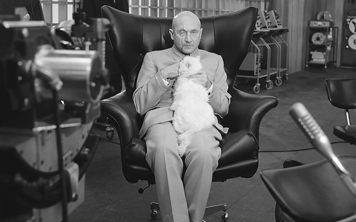 COMMON DIMENSIONS / LIBRARY